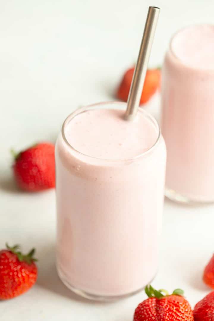 Strawberry Cottage Cheese Smoothie | Greens & Chocolate